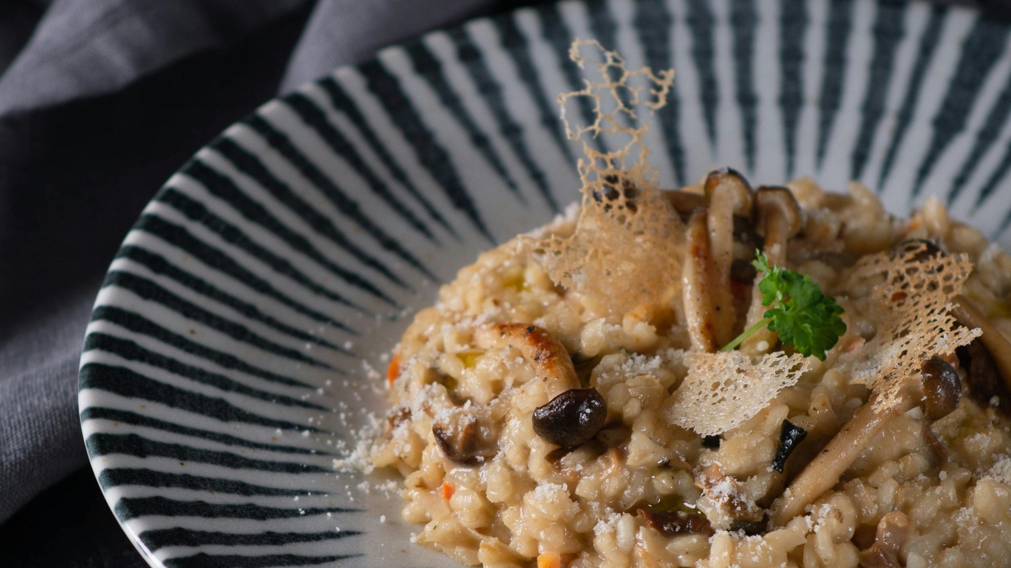 Risoto De Funghi Porcini: Um Prato Sofisticado E Requintado